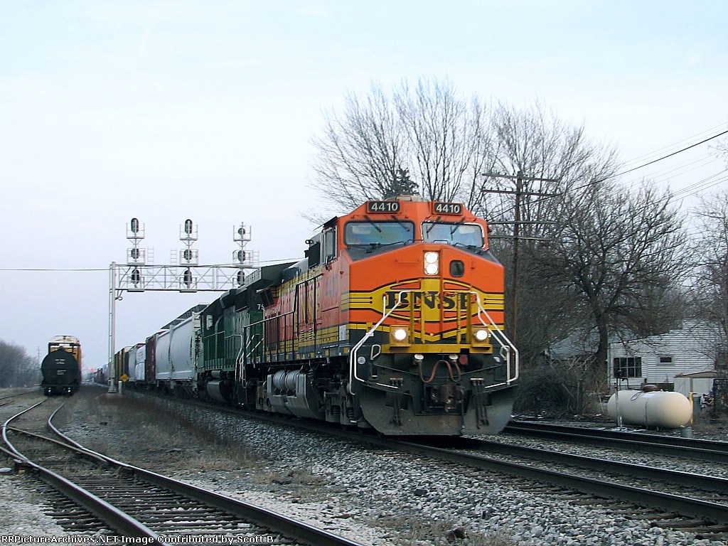 BNSF 4410 Q38108